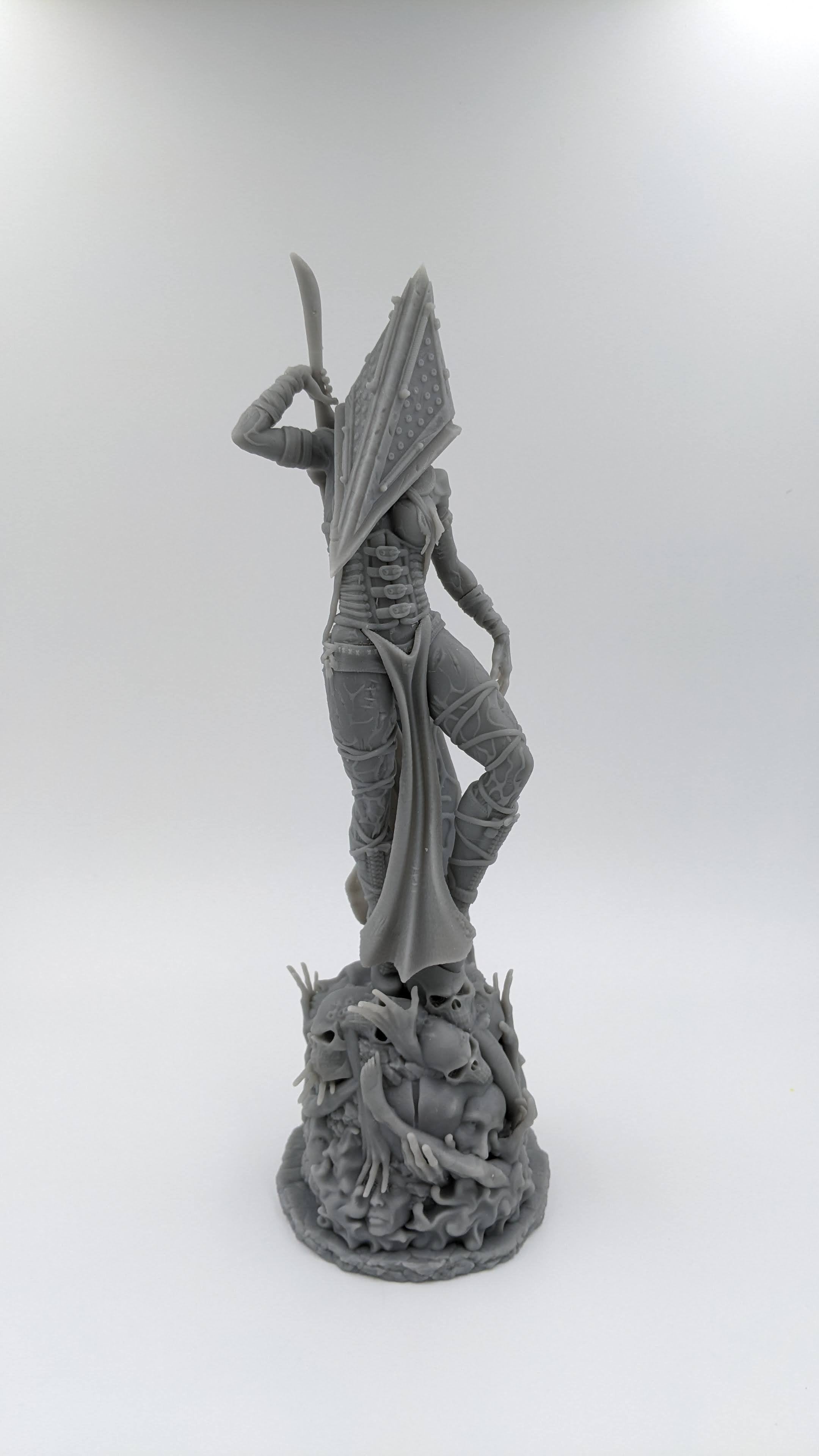 Lady Pyramid Head Silent Hill Model Kit – Darkteck 3D